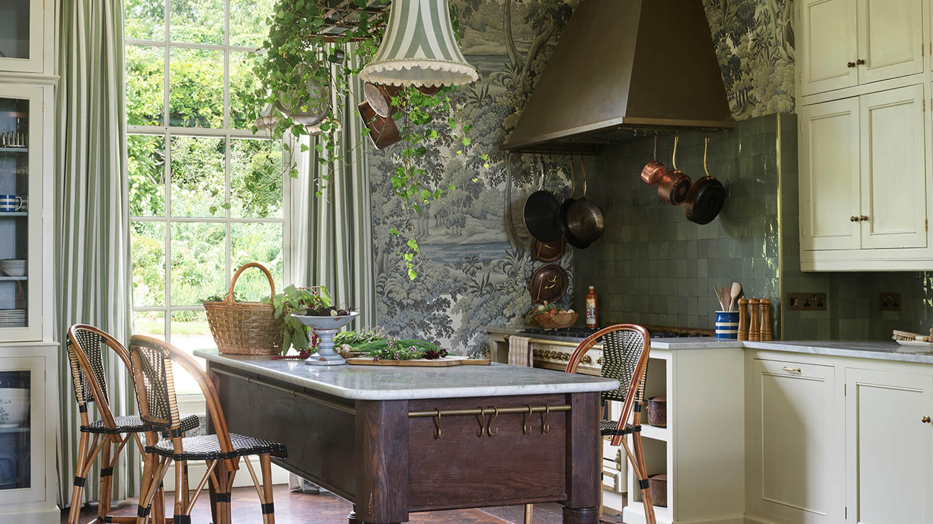 Castle Kitchen Renovation | Luxury Interior Design – House of Hackney